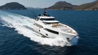 32m Gulf Craft motor yacht Ocean View sold